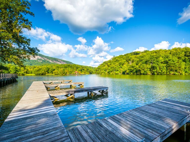 12 of America’s Prettiest Small Lake Towns - Daily Passport